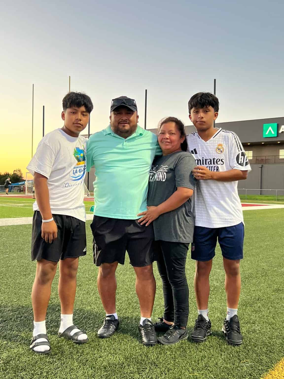 Sueño fubolístico de los Solís en Missouri sigue creciendo