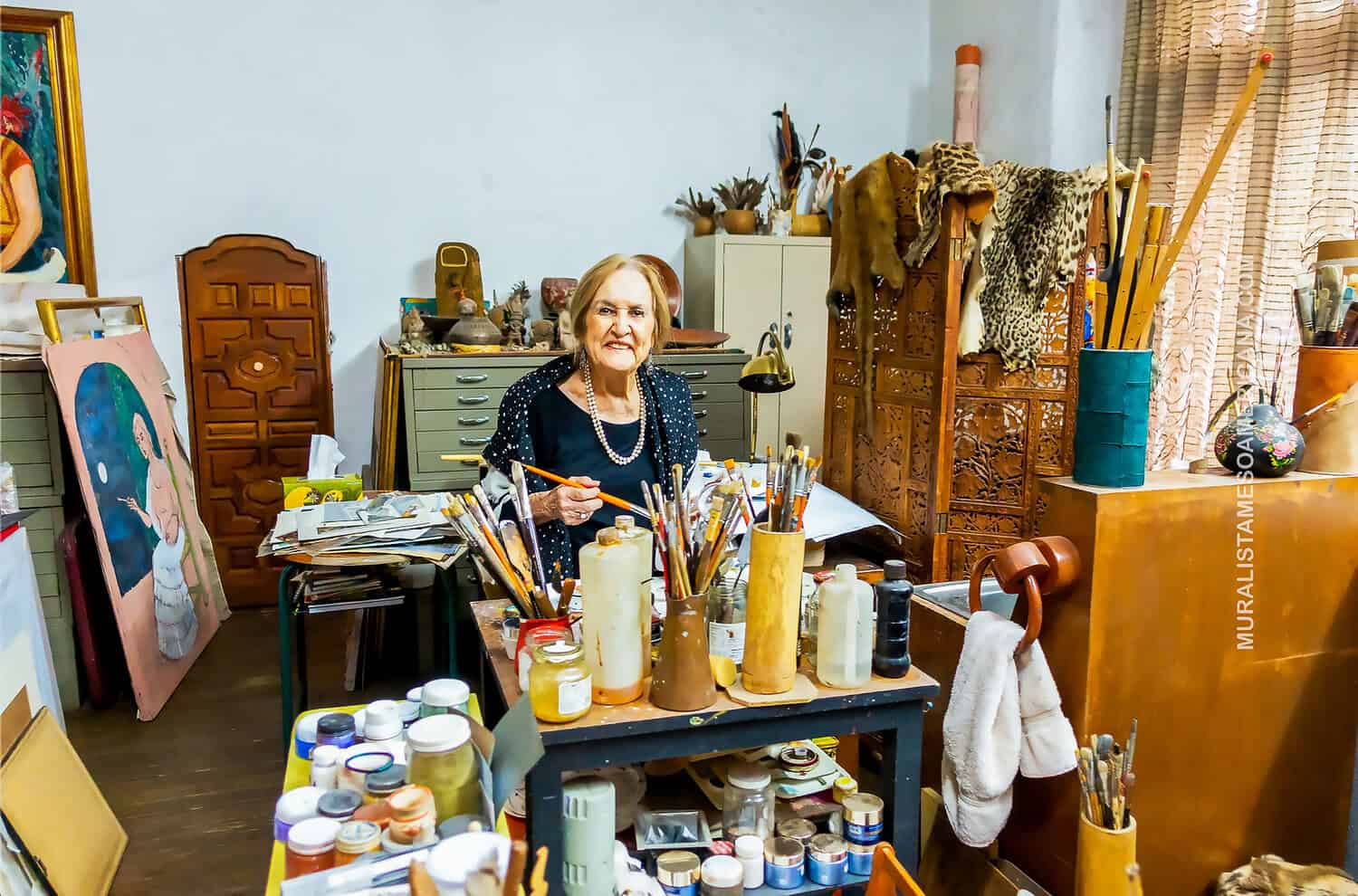 Mira arte guatemalteco: La mirada mágica de Rina Lazo