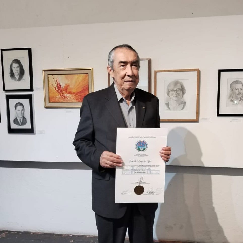 Ernesto Boesche Rizo sigue dibujando, inspirando y enseñando